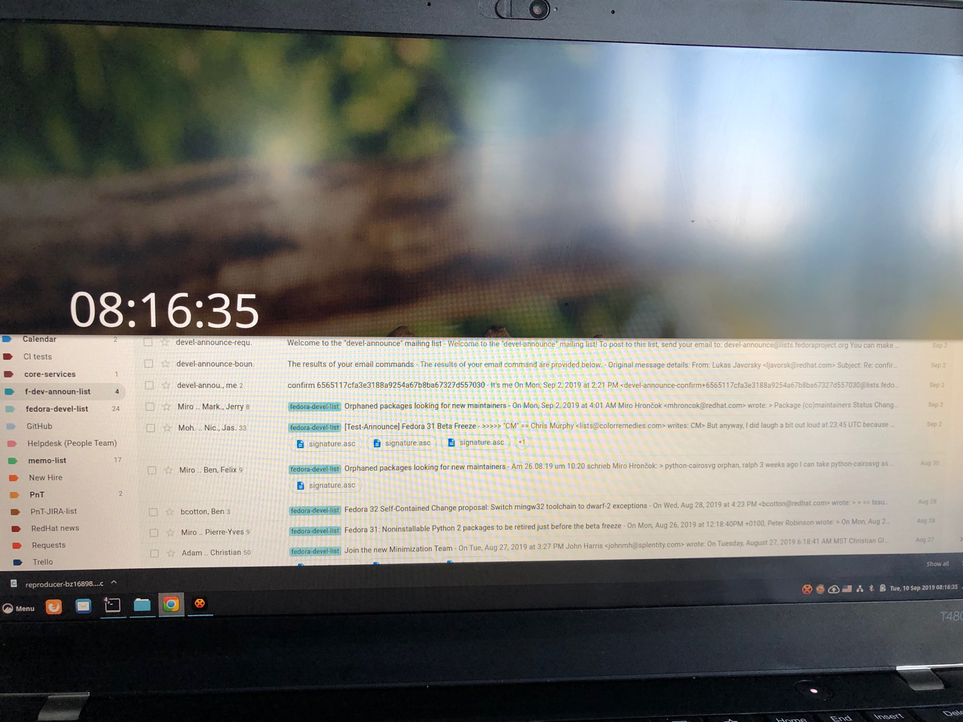Half of the screen of locked pc is not locked after plugged into dock station · Issue #321 ...
