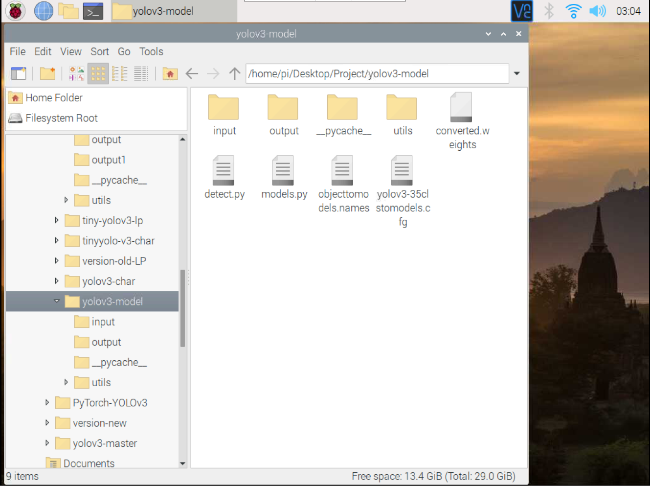 GitHub - behnoudshafizadeh/vehicle-model-detection-using-yolov3-on-Raspberry-Pi: vehicle model ...