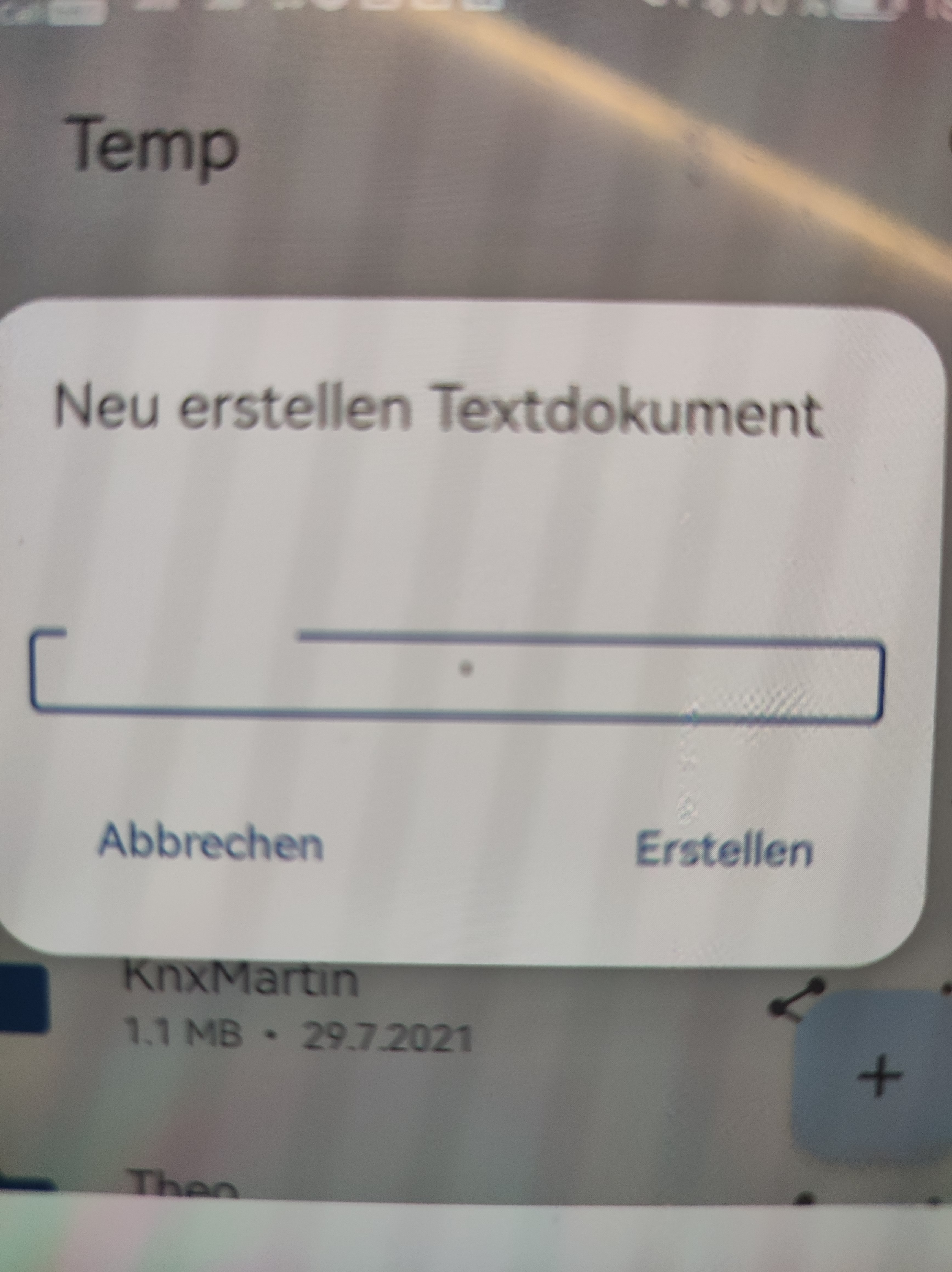 Text field for new folder or renaming very narrow · Issue #10895 · nextcloud/android · GitHub