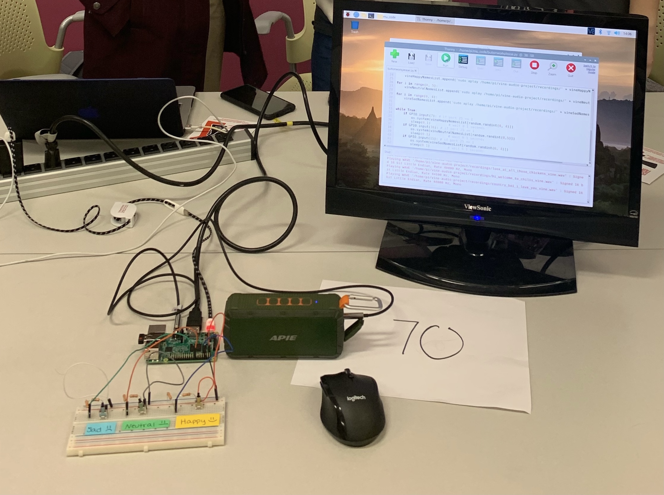 GitHub - eeshaarabhavi/SimpleSoundGenerator: Hack UMass 2019 Project