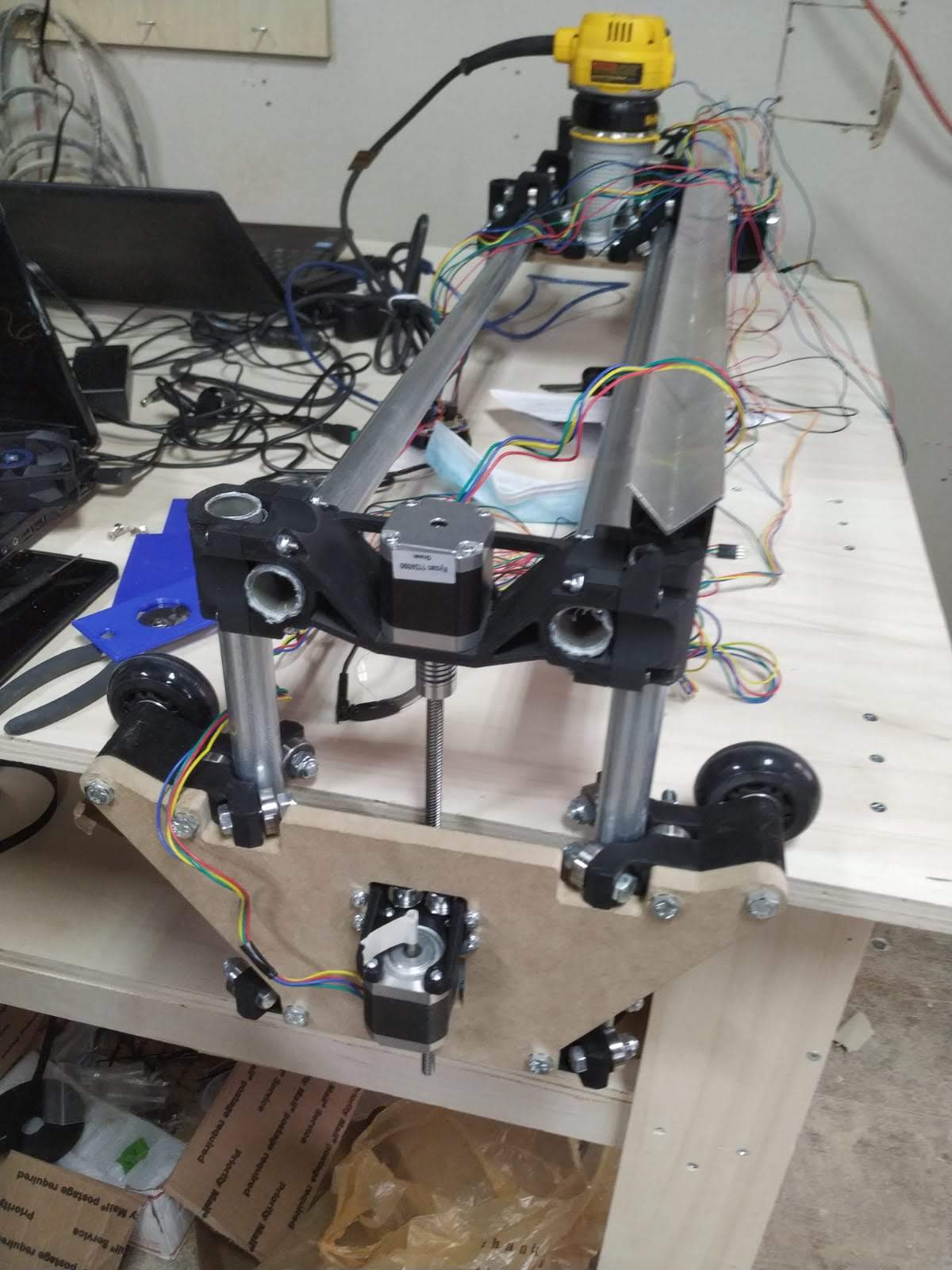 GitHub - helLf1nGer/Lowrider_CNC_V2_modified: A modified version of ...
