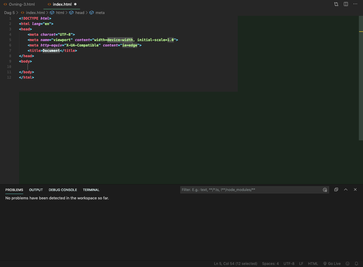 Green area around code · Issue #84690 · microsoft/vscode · GitHub