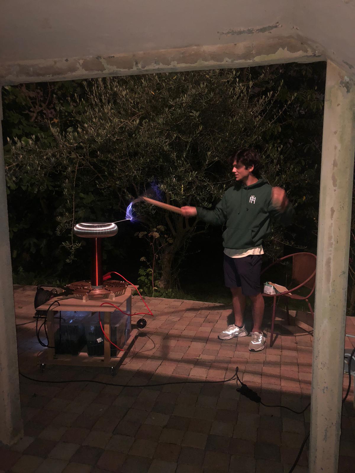 GitHub - joseph-elf/TeslaCoil: Some photo and simulation of my Tesla Coil