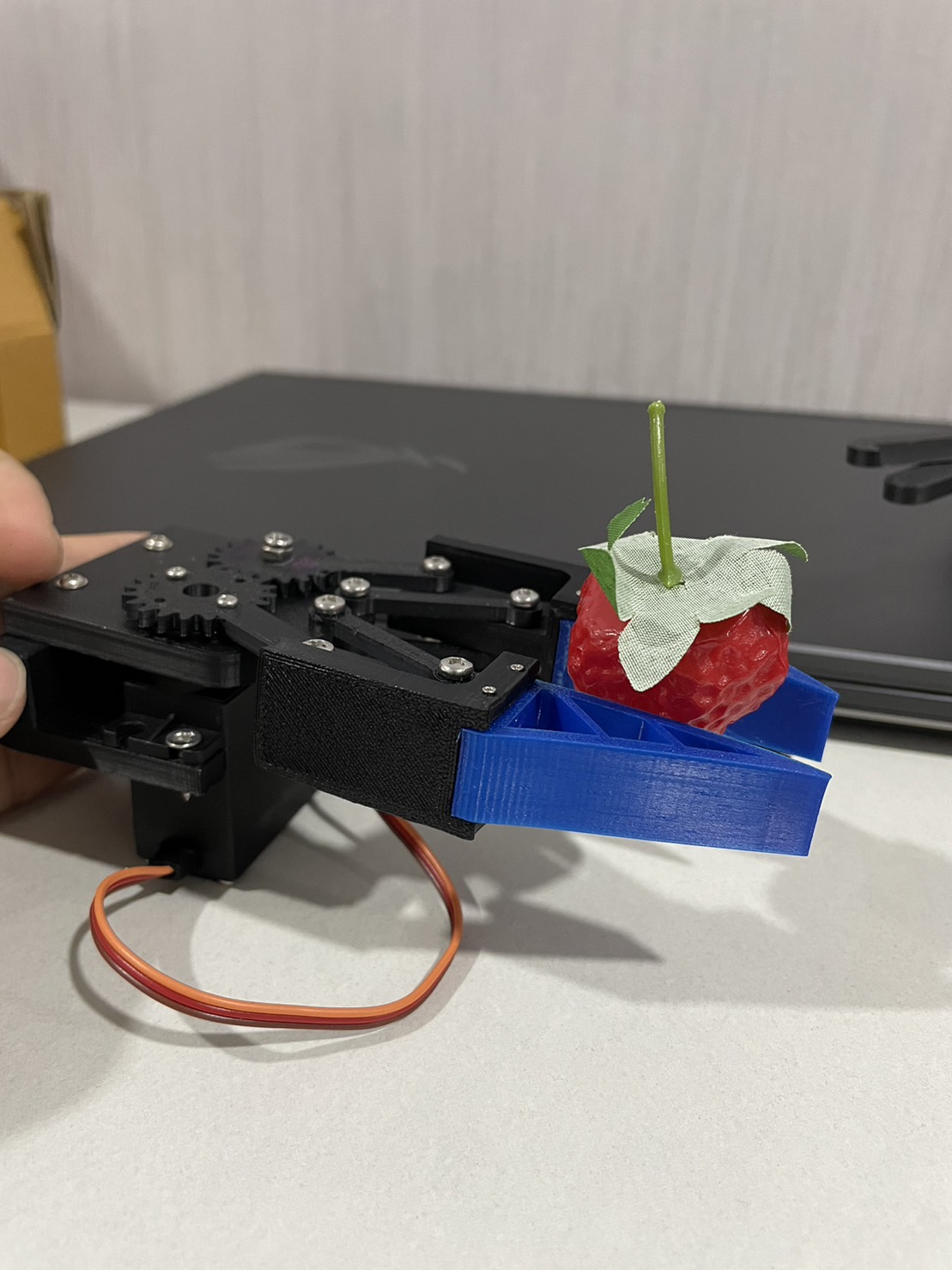 GitHub - smartfarmdiy/Gripper-For-Strawberry-harvesting-robot
