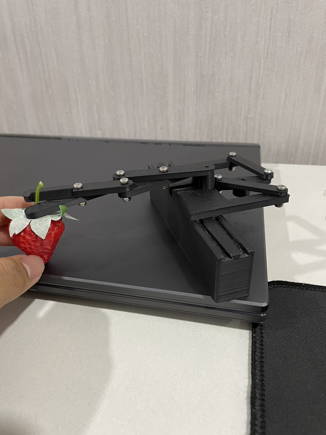 GitHub - smartfarmdiy/Gripper-For-Strawberry-harvesting-robot