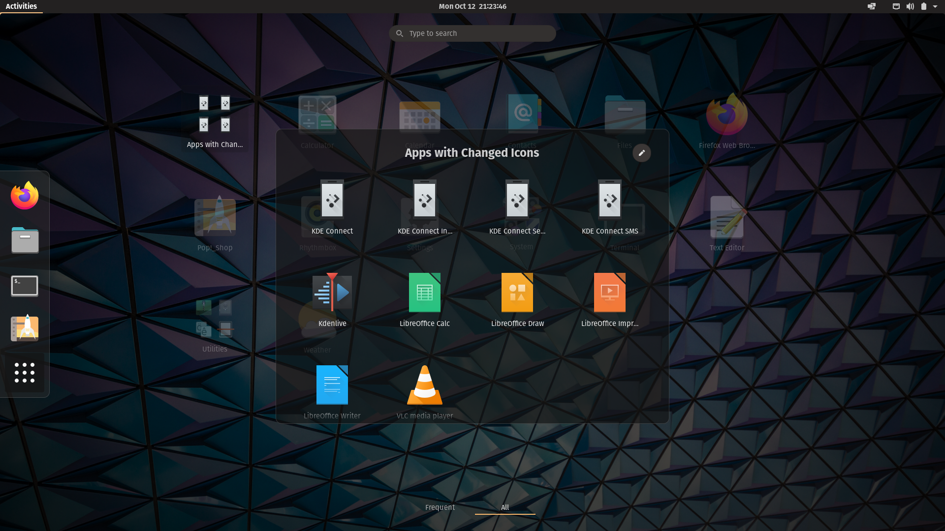 Other icon themes seem to have higher priority (Affects cursors too ...