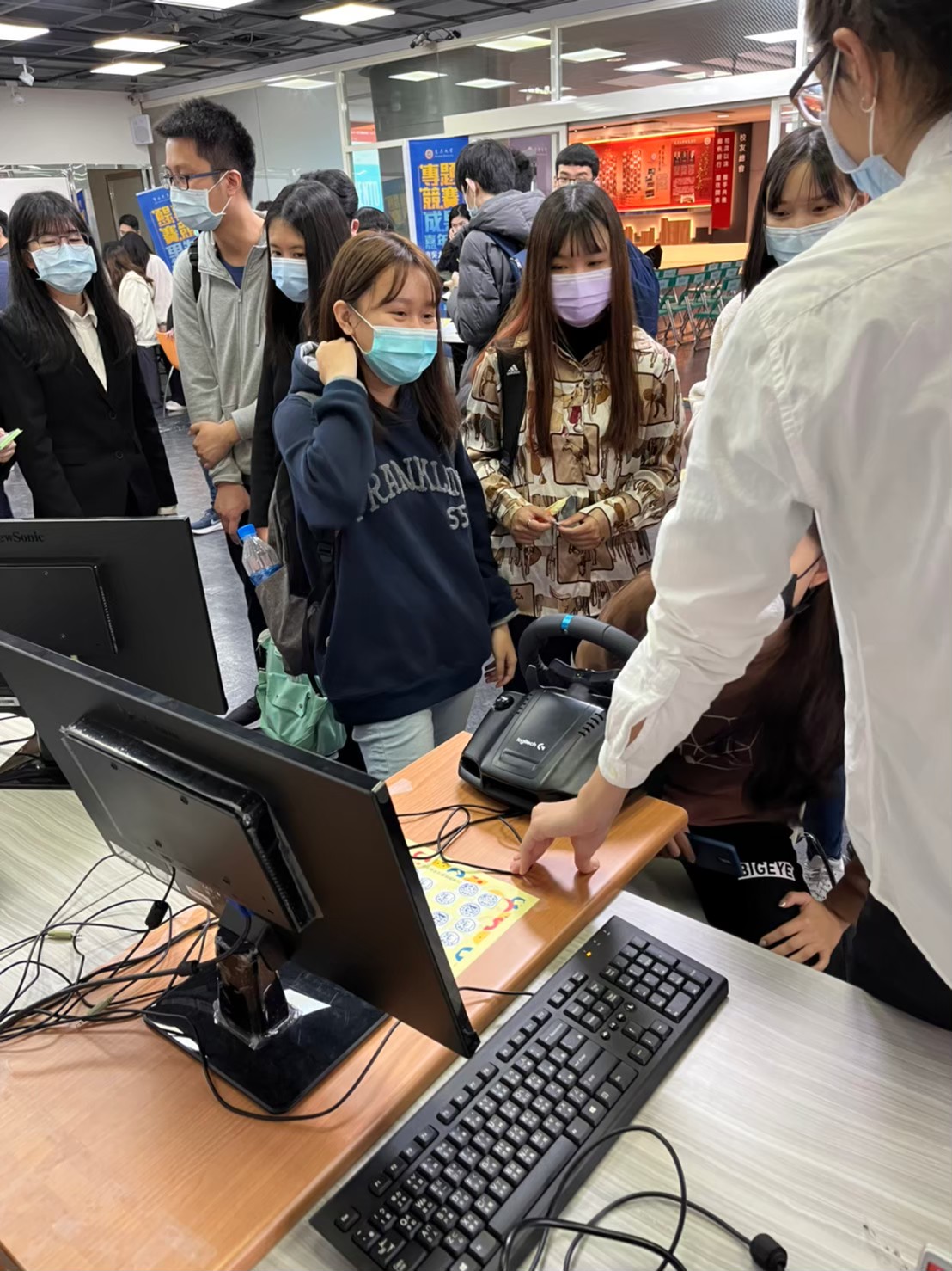 GitHub - arrow881118/Traffic-Simulator