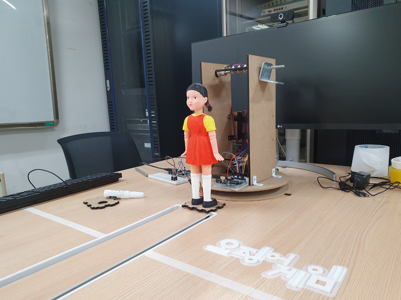 GitHub - dannaward/arduino-squid-game: 넷플릭스 '오징어 게임' 무궁화 꽃이 피었습니다