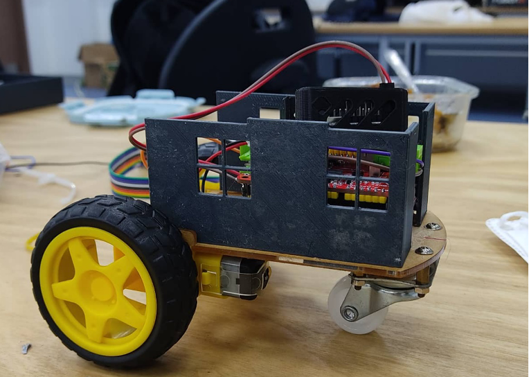 GitHub - dohoanggiahuy317/Self_driving-Car-Obstacle-n-Sign-Detect-Proj