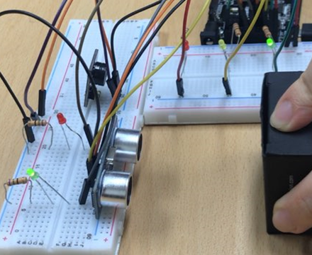 GitHub - sikim4991/Parking_lot_Simulation: 아틱을 이용한 주차 공간 시뮬레이션