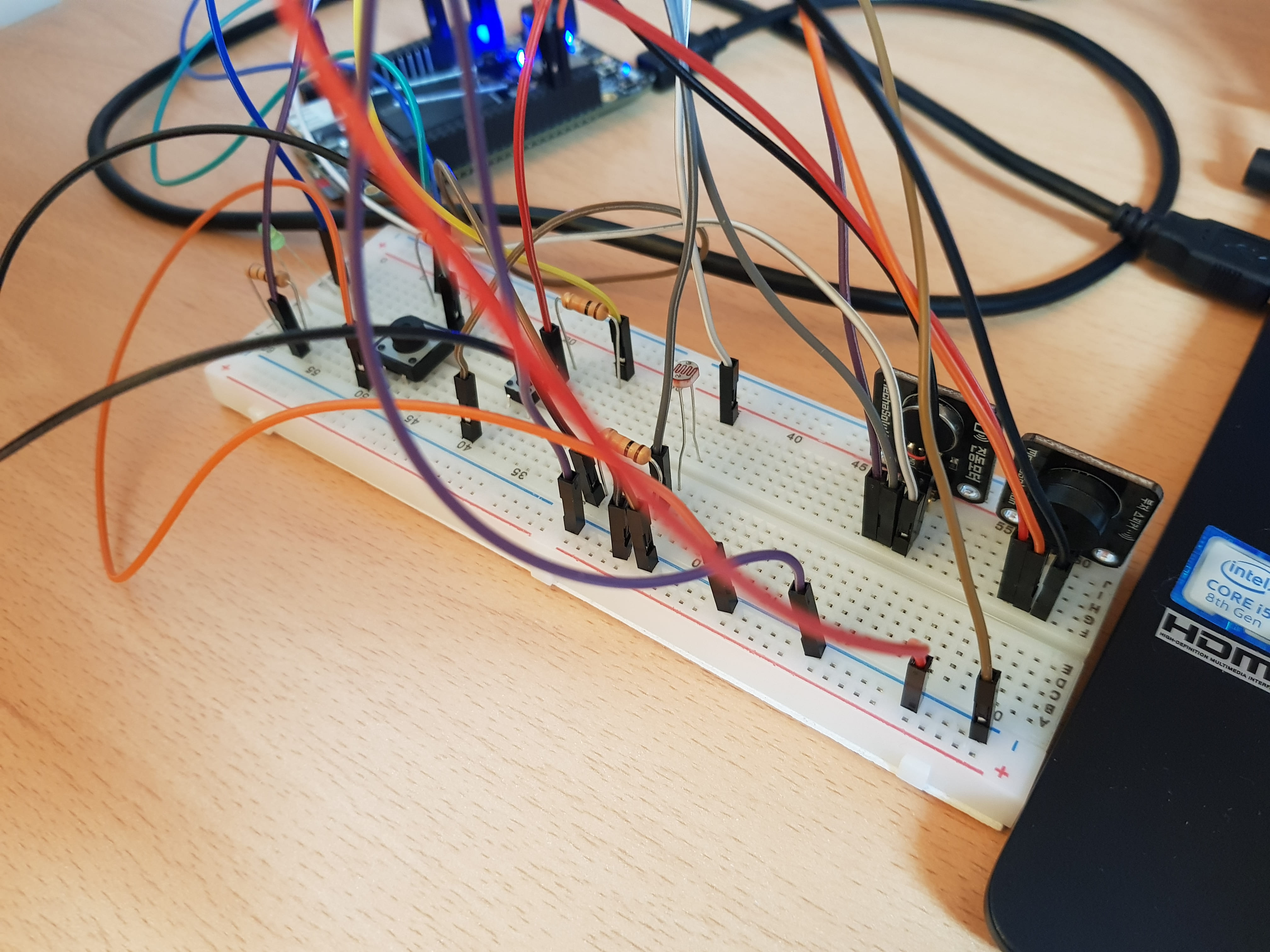 GitHub - sikim4991/light_alarm: 비글보드를 이용한, 방이 밝아야 알람을 끌 수 있는 알람 시계