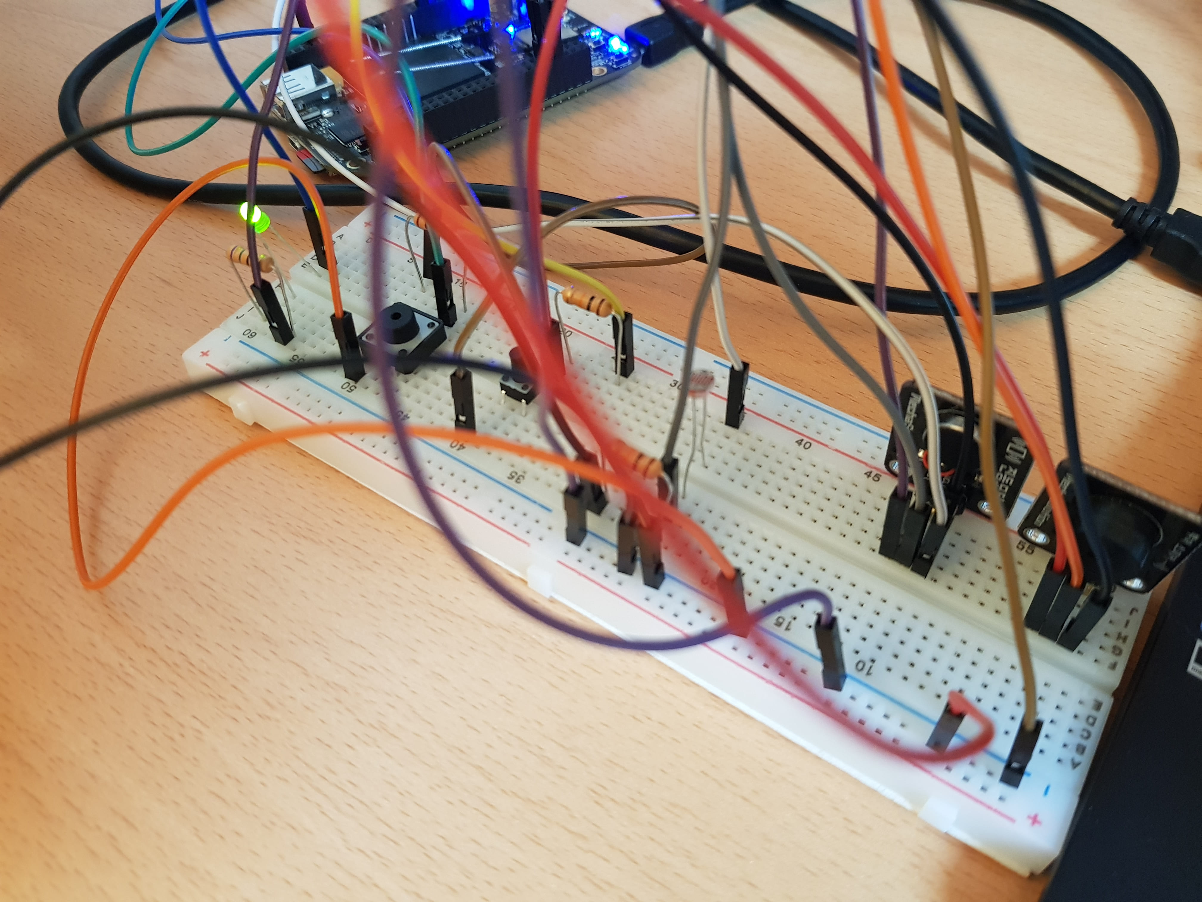 GitHub - sikim4991/light_alarm: 비글보드를 이용한, 방이 밝아야 알람을 끌 수 있는 알람 시계