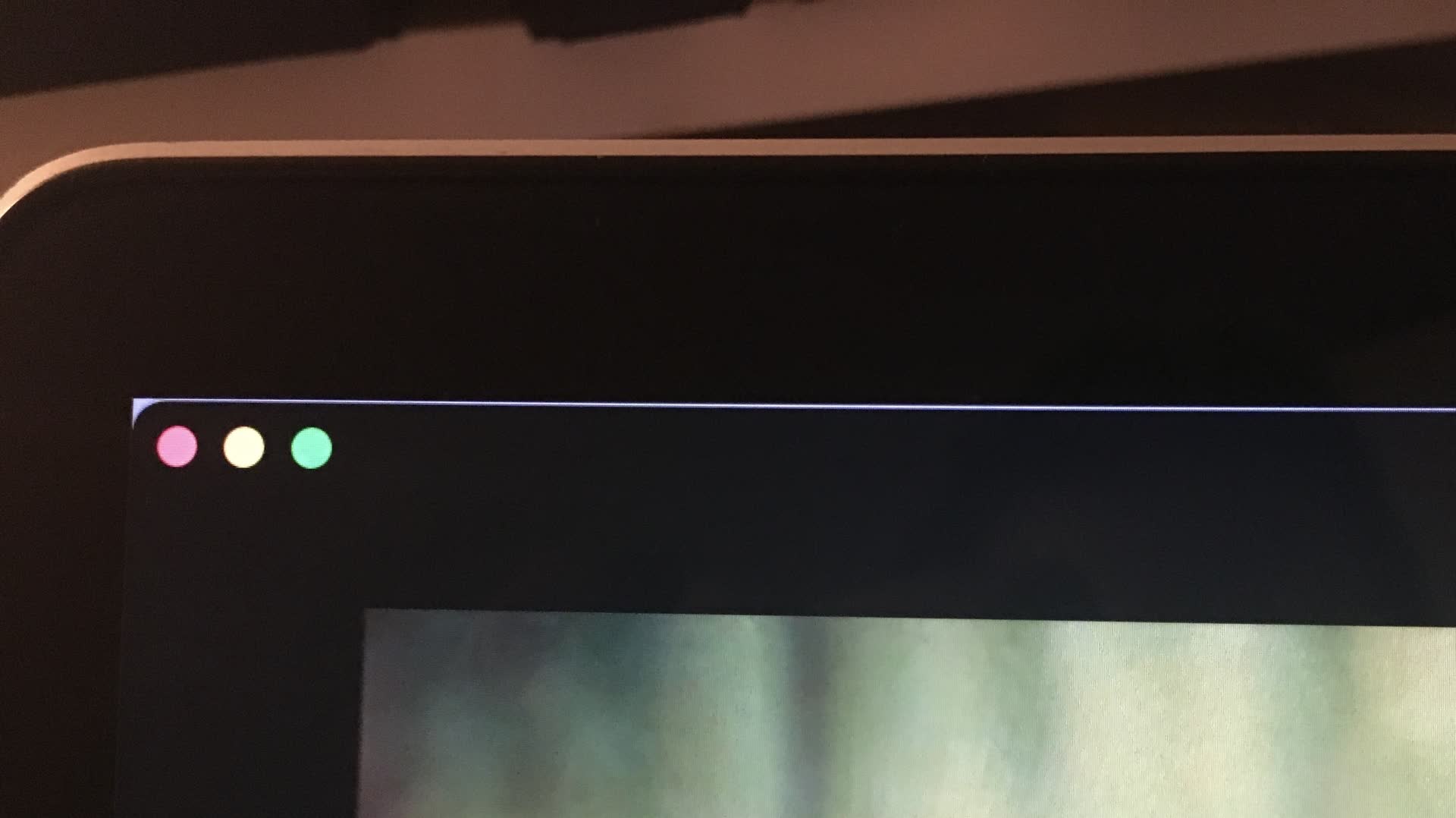 Fullscreen Mode Of Mpv In Macos 11 Big Sur Shows Distracting White Seam On Top And In All 4 