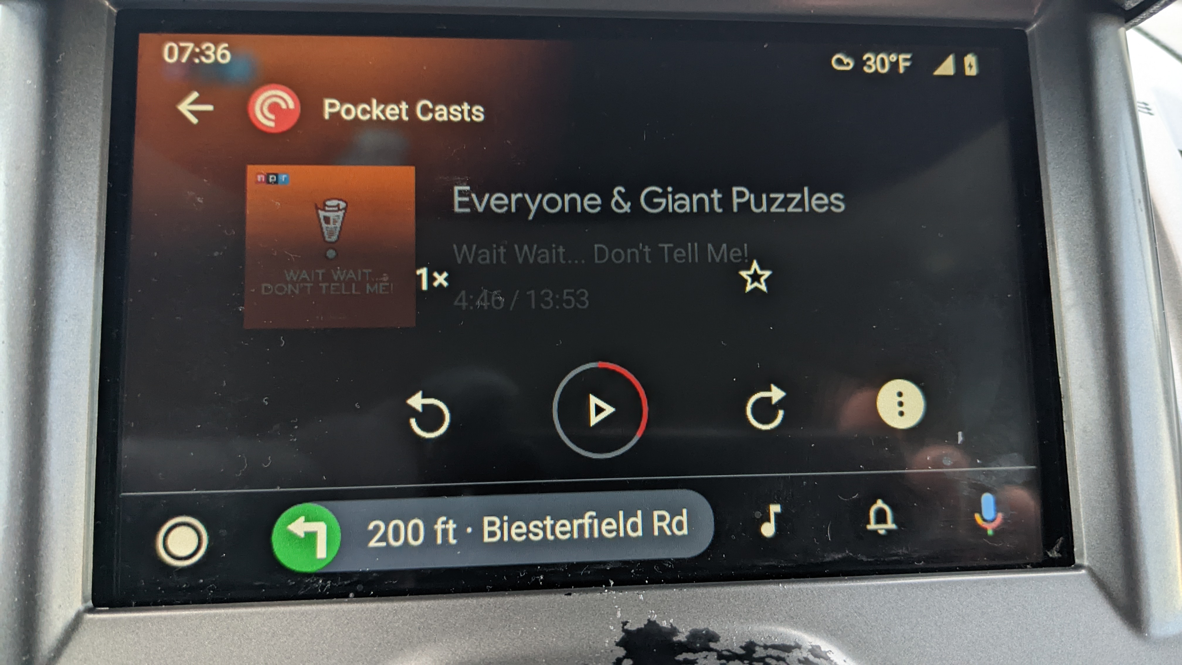 Add support for new media notification controls configuration to support 3 icons (if room ...