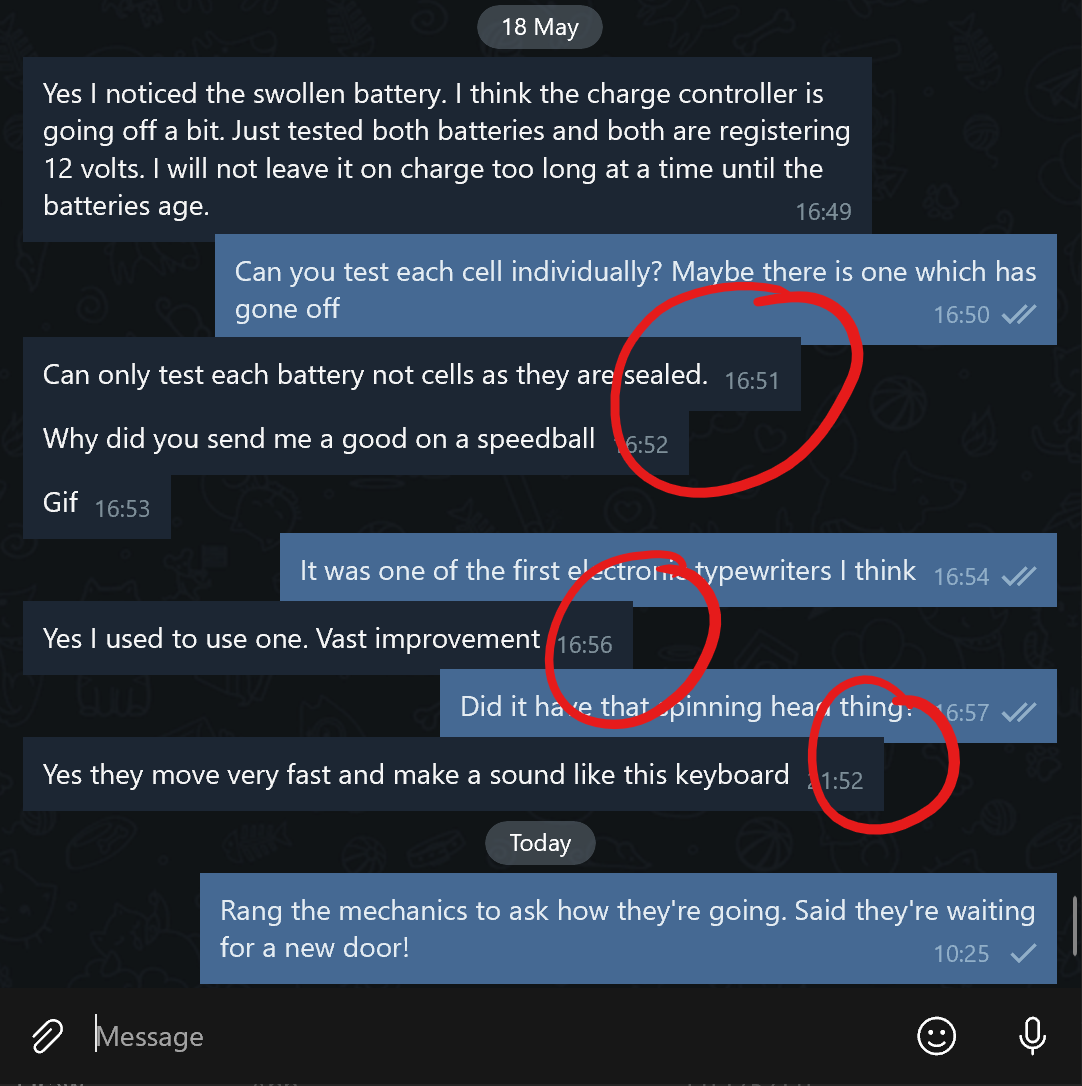Messages are overlapping each other · Issue #2376 · UnigramDev/Unigram · GitHub