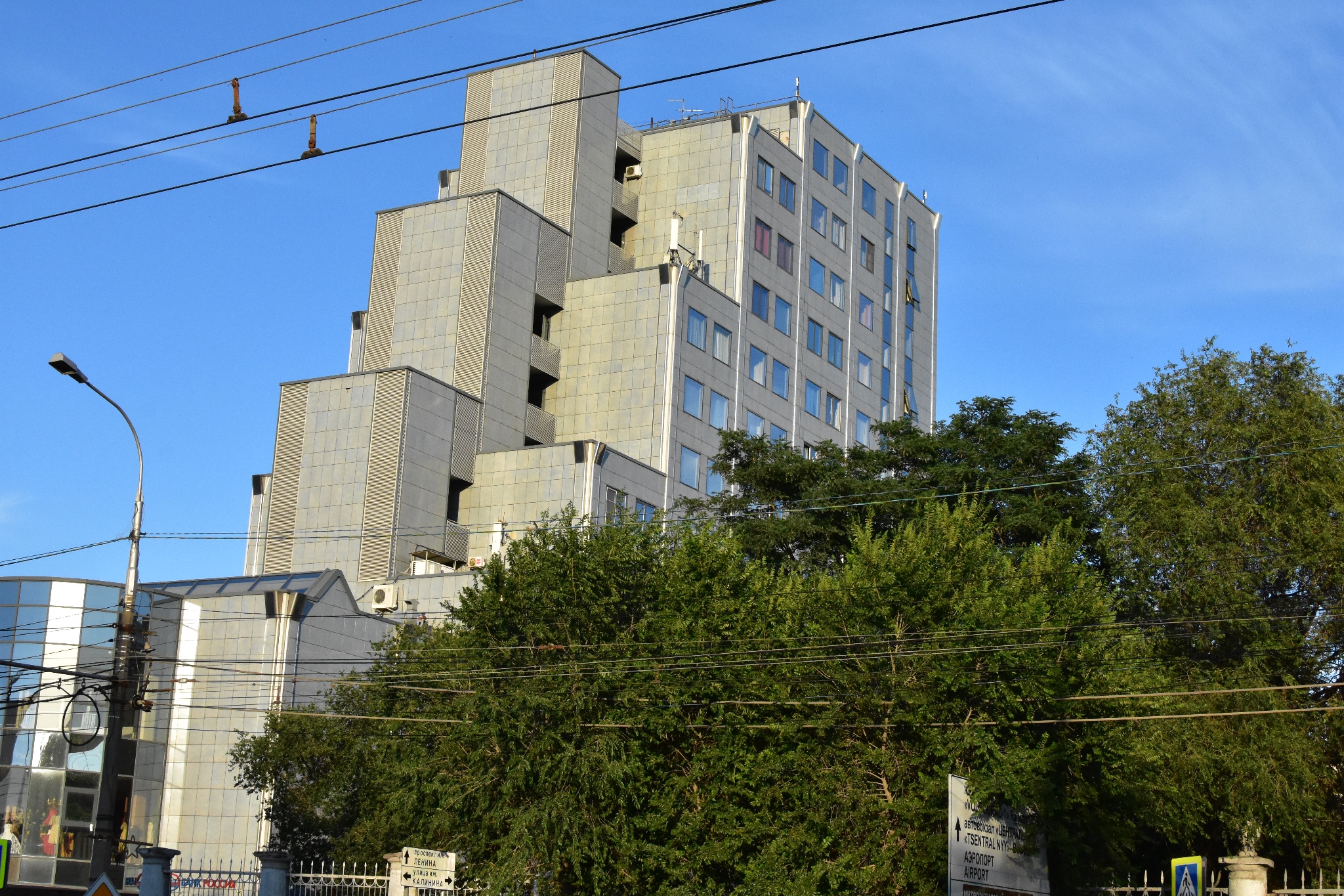 GitHub - adi907/ImageDeblurring: This project focuses on developing an ...