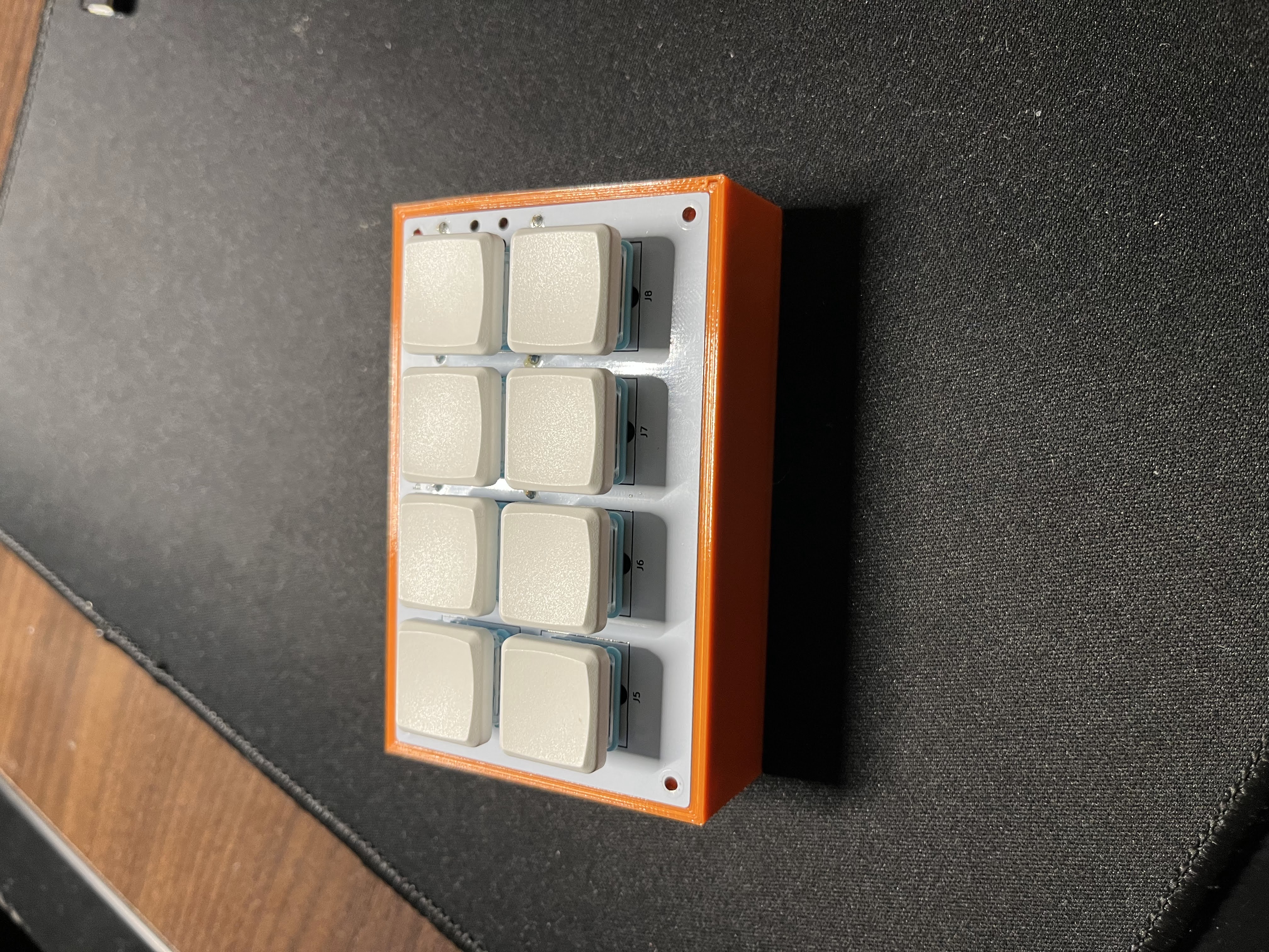 GitHub - leunknown/MacroCard-LP: 8 Key Macro Pad Kailh Choc