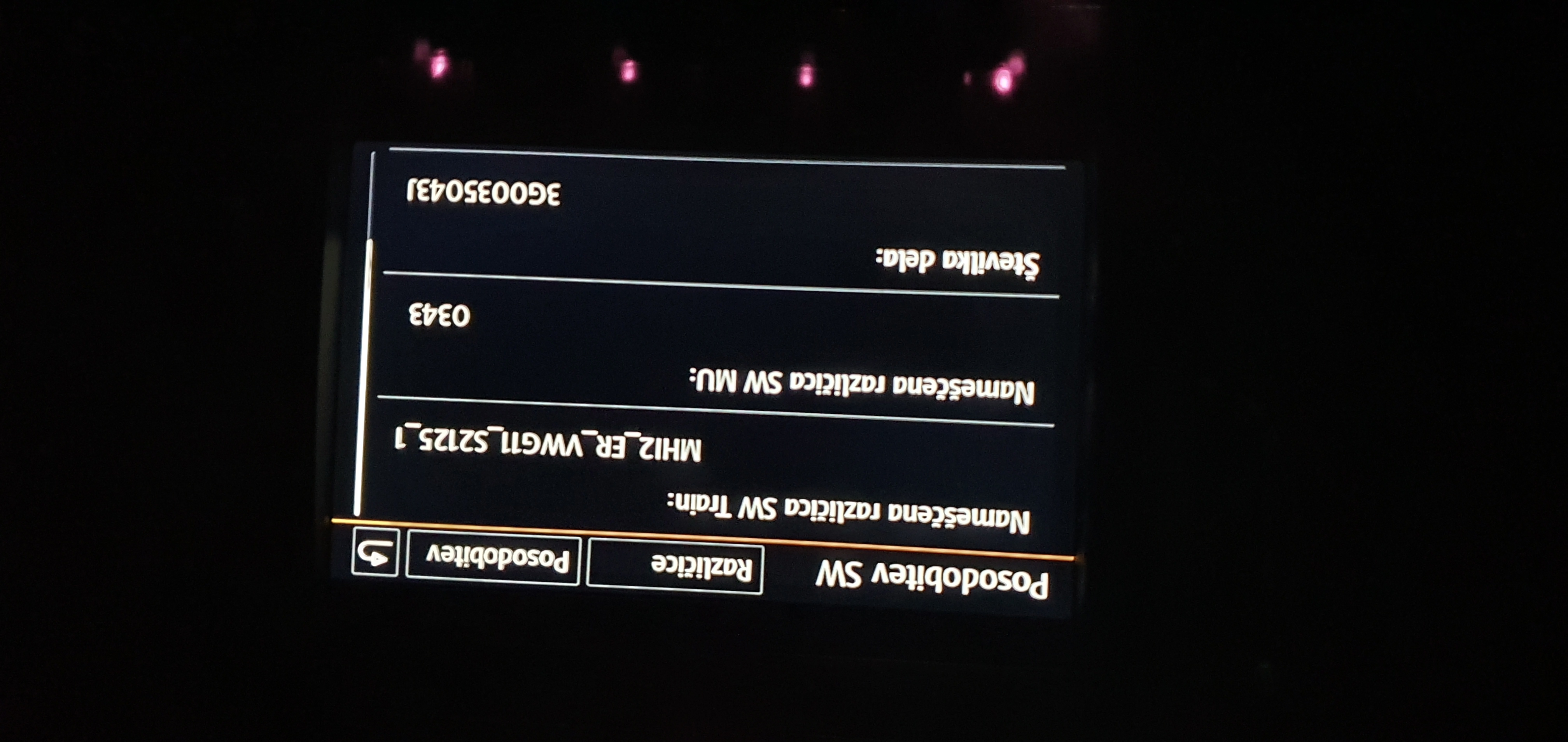 [REQUEST] Green menu is only showing half · Issue #127 · jilleb/mib2-toolbox · GitHub