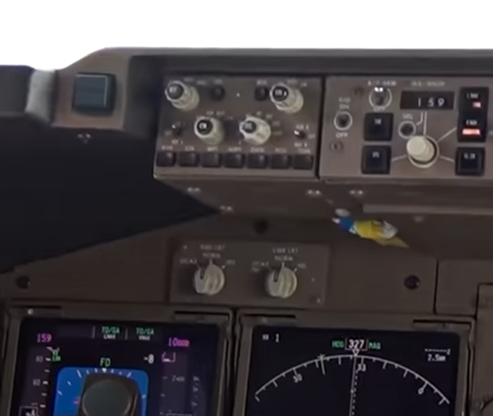 Setting V2 in the MCP panel... · Issue #778 · mSparks43/747-400 · GitHub