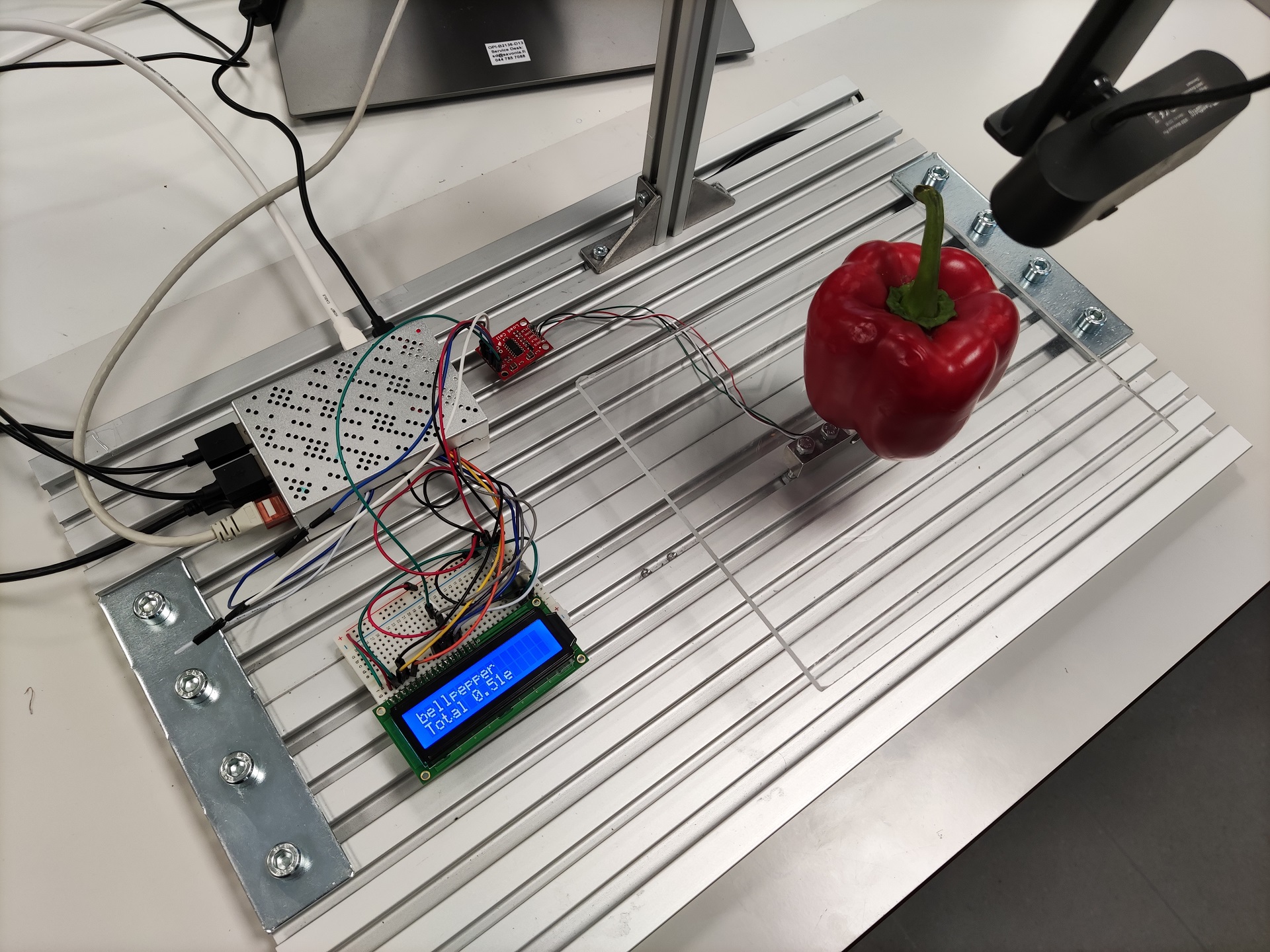 GitHub - tlehikoinen/SmartScale: Scale with image recognition