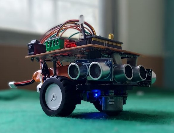 GitHub - NikhilMotagi/mazesolverpcb: PCB designed for a small maze ...