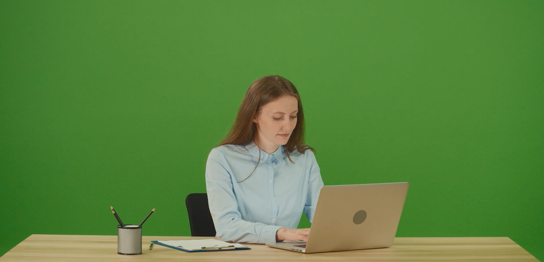 GitHub - TSantosFigueira/CV_ForegroundBlending: It takes two videos (of ...