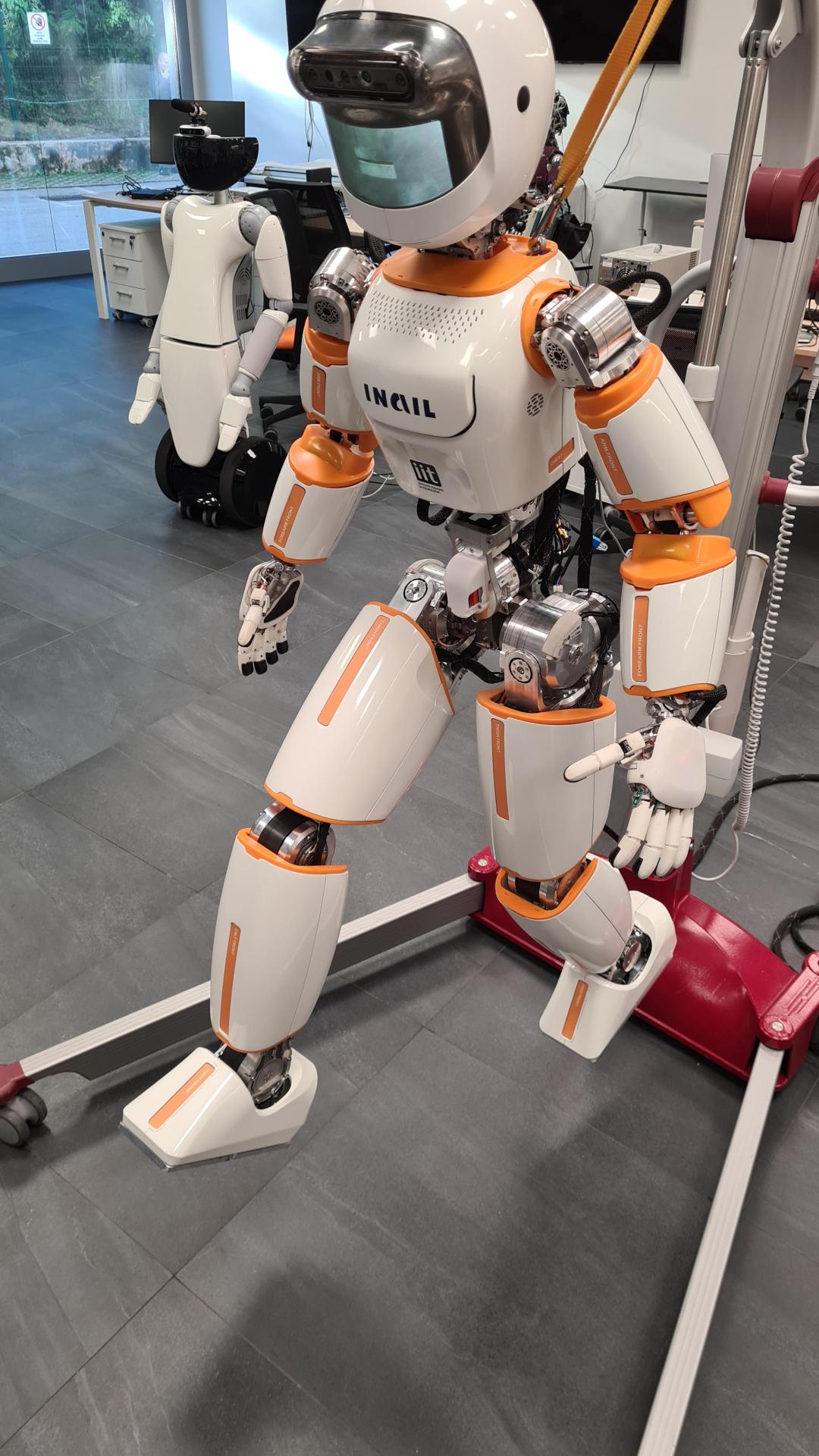 ergoCub 1.0 S/N:000 – Wrong right leg home position after calibration · Issue #1681 · robotology ...