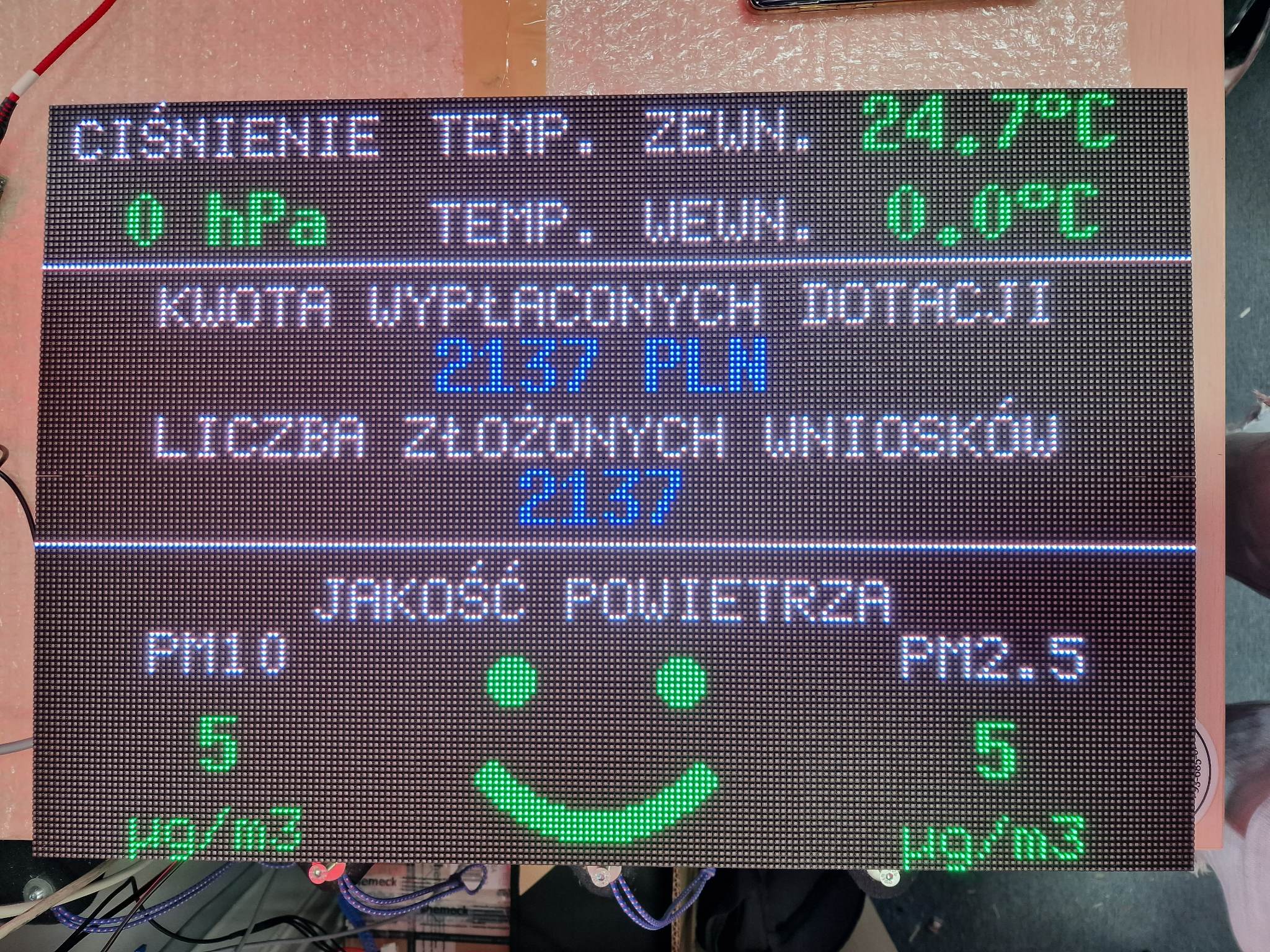 Large Flickering on Double Buffer · Issue #402 · mrcodetastic/ESP32-HUB75-MatrixPanel-DMA · GitHub