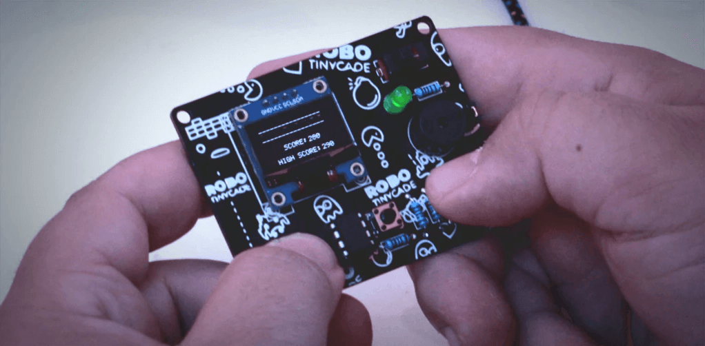 GitHub - RoboCY/Tinycade: 8bit minimal arcade machine