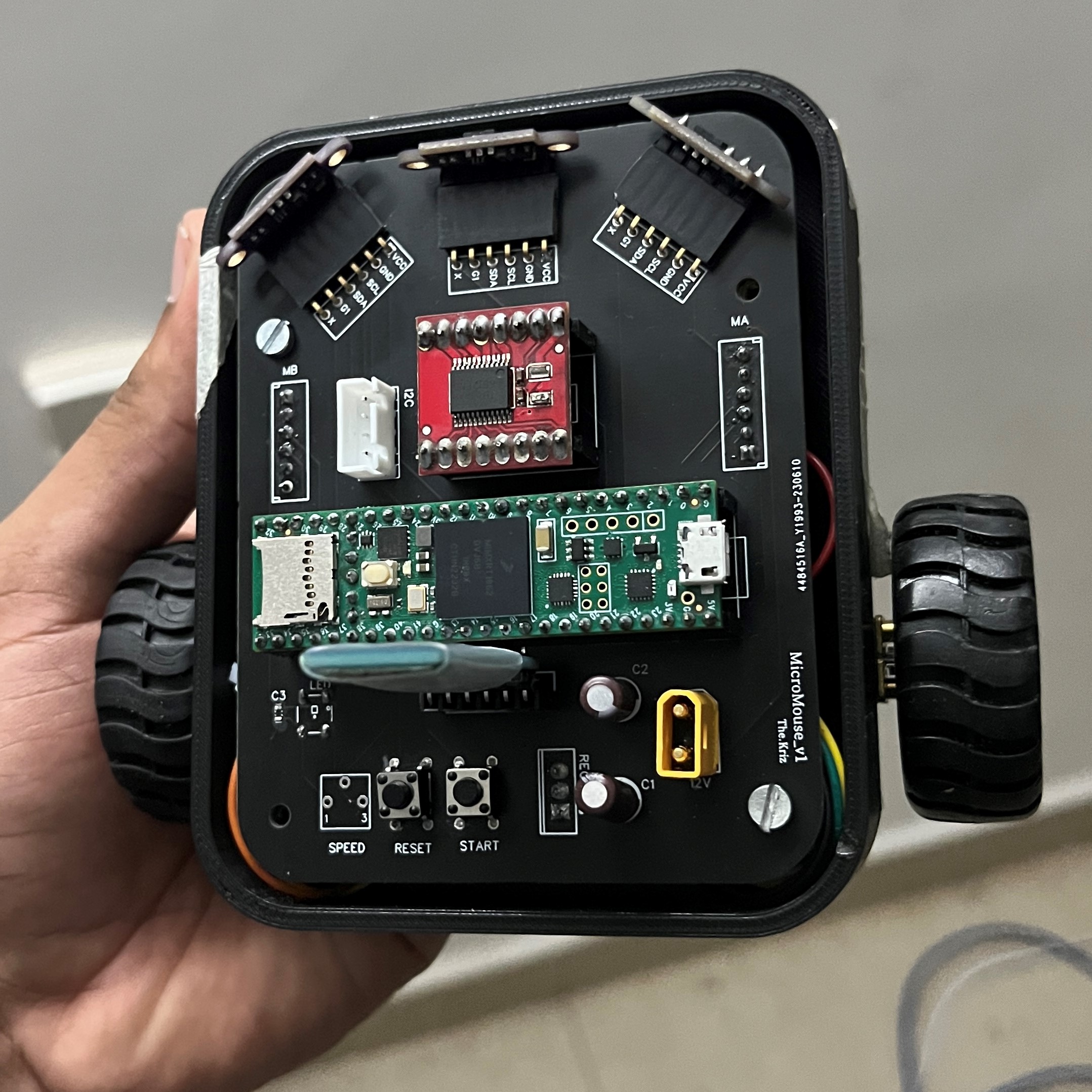 GitHub - The-Kriz/Micro_Mouse