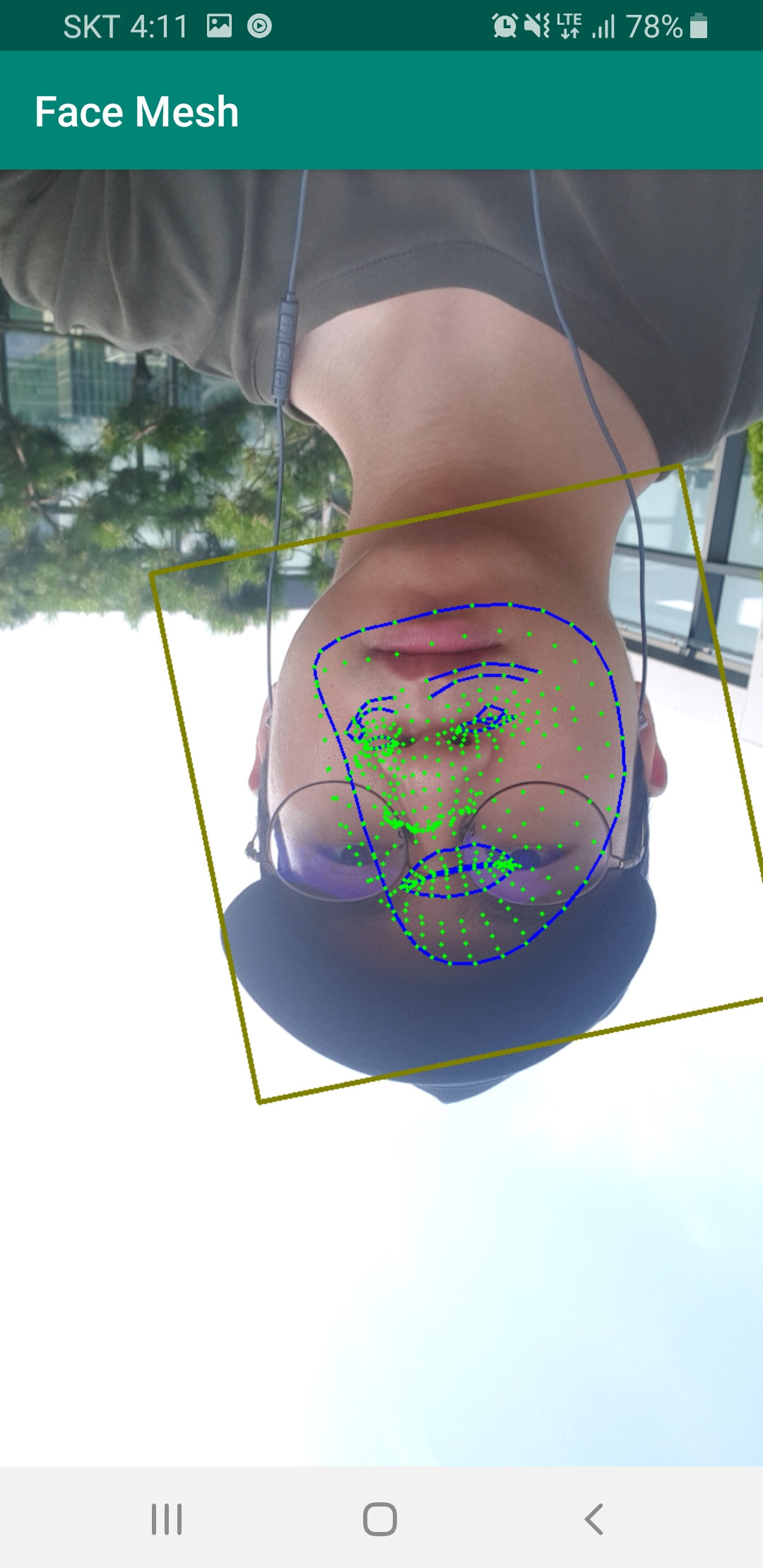 FaceMesh is not detected properly when device is in landscape or portrait upside-down. · Issue ...