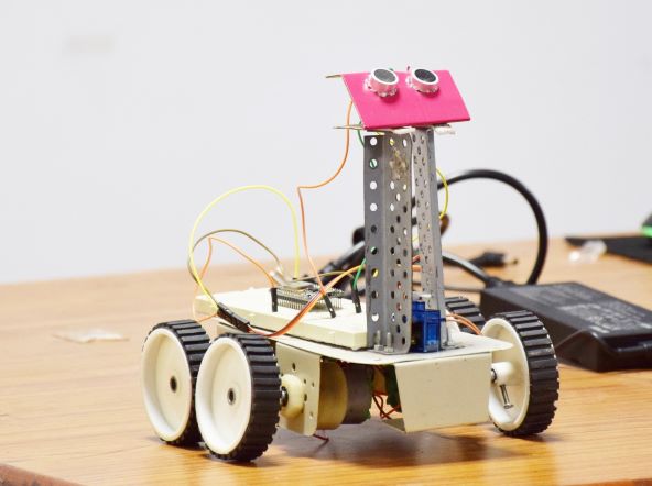 GitHub - parths9/Object_Follower_bot: Object following robot using arduino