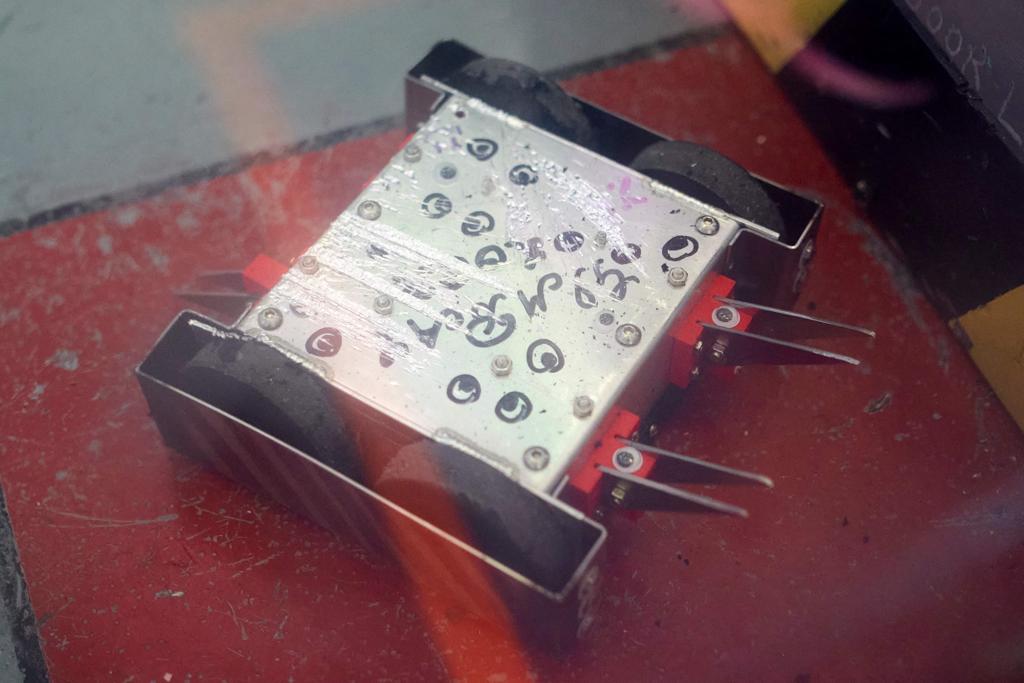 GitHub - BlueScorch2/Gimbal-Lock: Beetleweight Robot designed for BBB ...