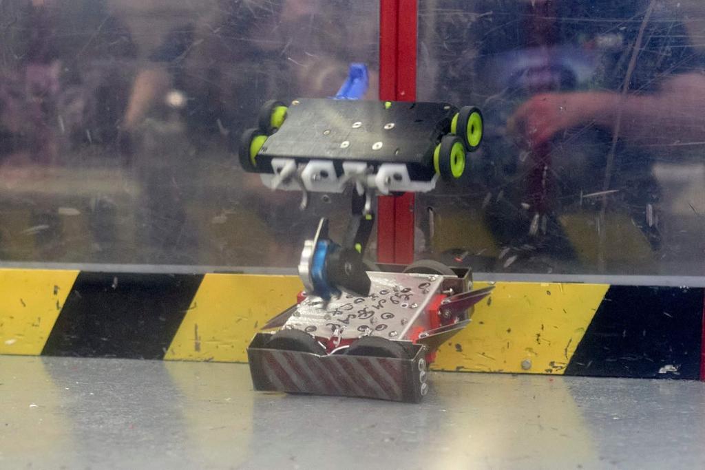 GitHub - BlueScorch2/Gimbal-Lock: Beetleweight Robot designed for BBB ...