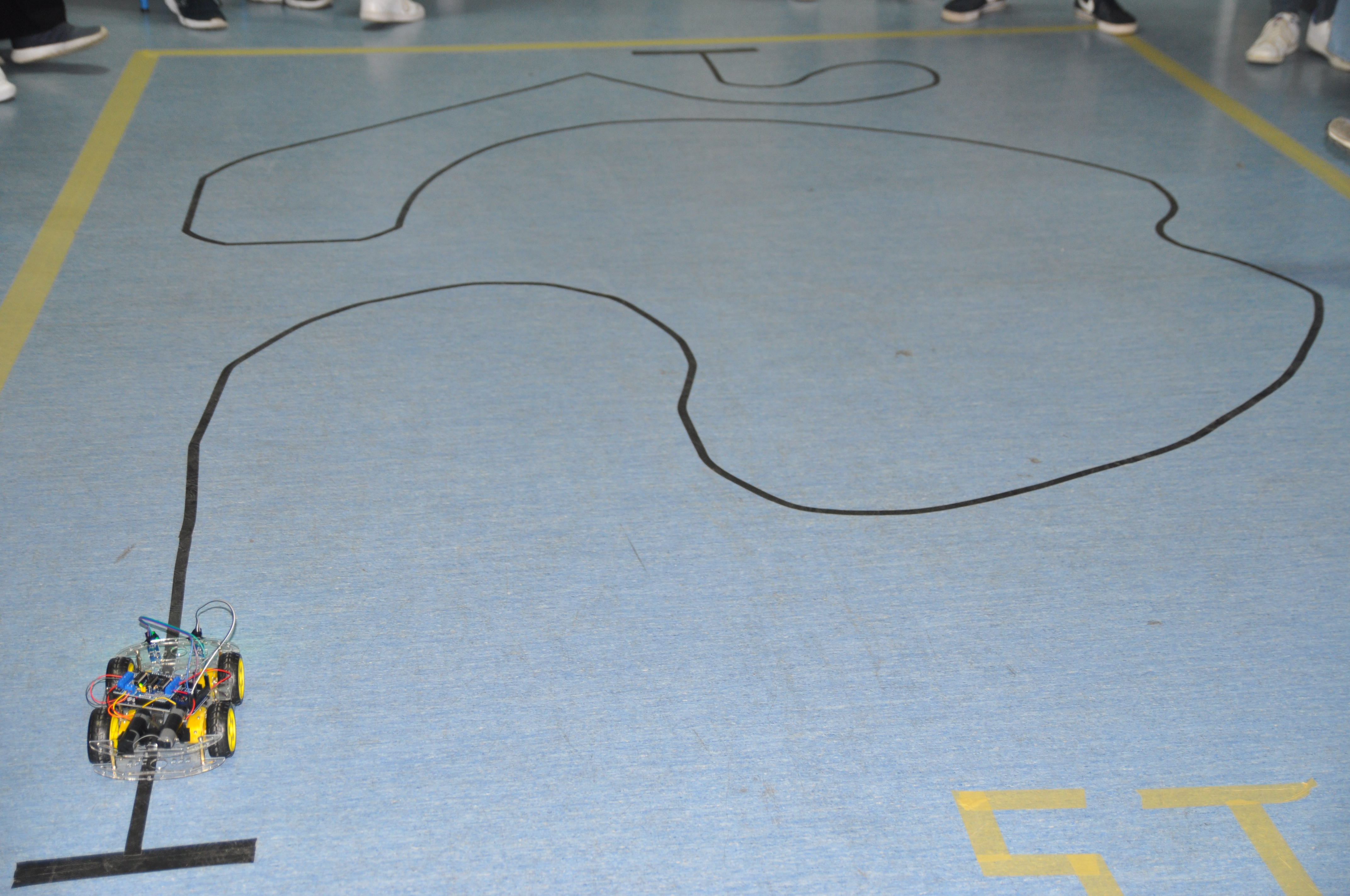 GitHub - Yaly0/Arduino-Battles-Car