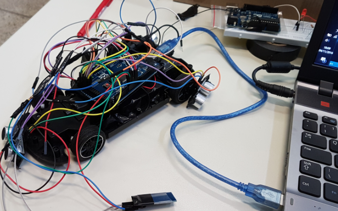 GitHub - LuizYokoyama/Arduino_SmartCar: Carrinho inteligente controlado pelo BlueTooth do celular