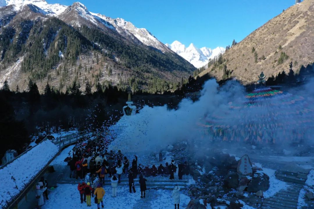 达古冰川 · Issue #1 · aeonu/tour · GitHub