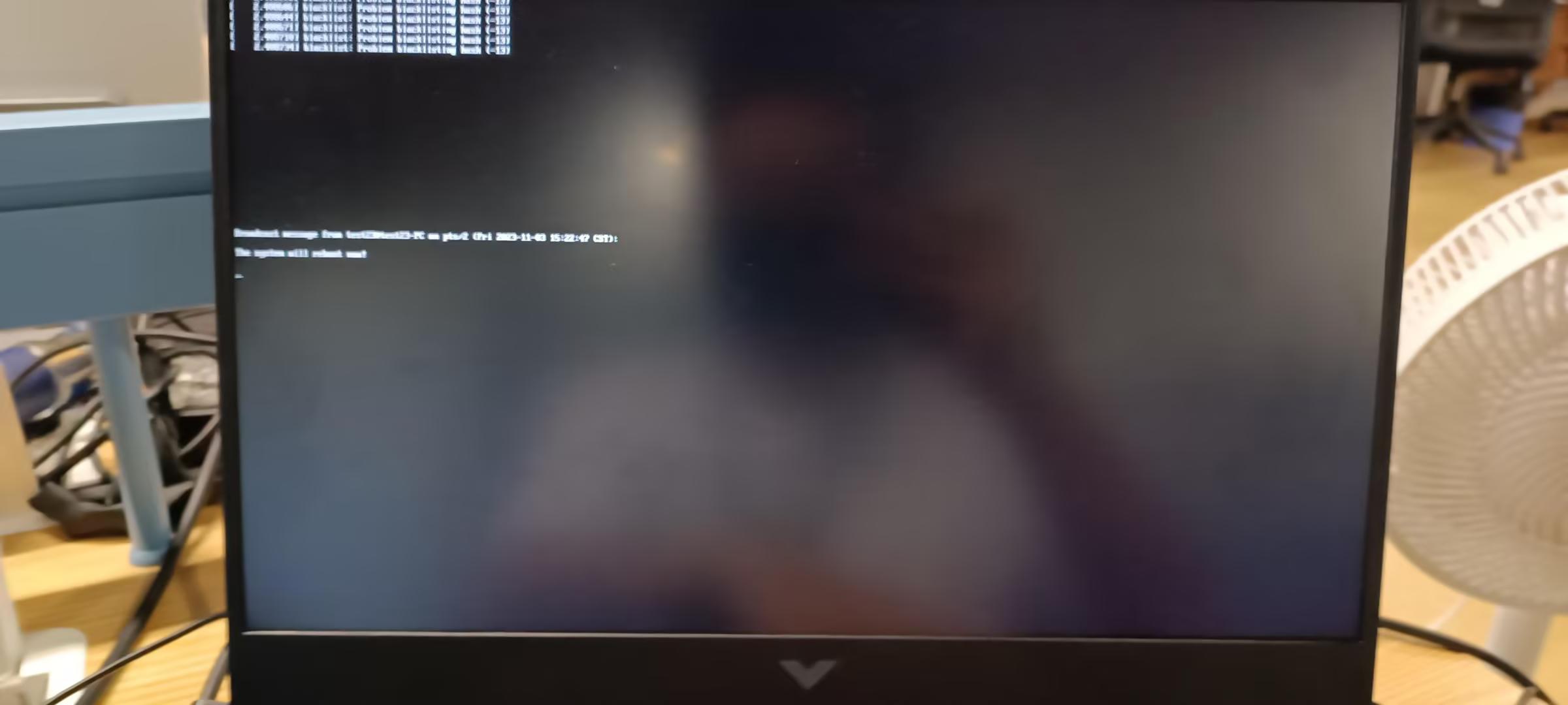 【deepin_V23_beta2】【提示】【有空】【发散测试】【系统】【Grub界面】部分机型在终端中输入命令，重启时，grub界面的信息显示错位 · Issue #6069 ...