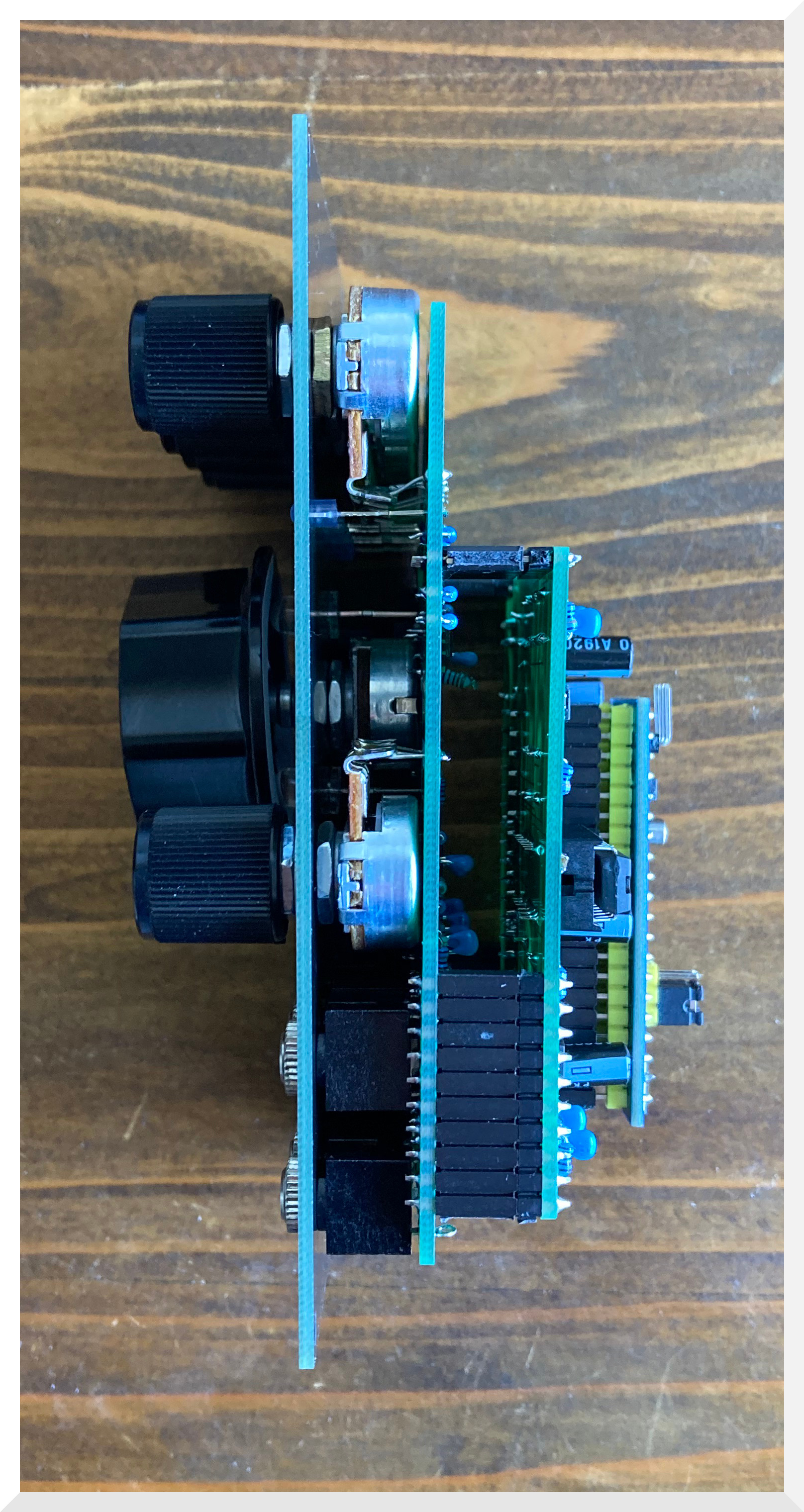GitHub - TOILmodular/Frames: Eurorack DIY Clone of Mutable Instruments Frames