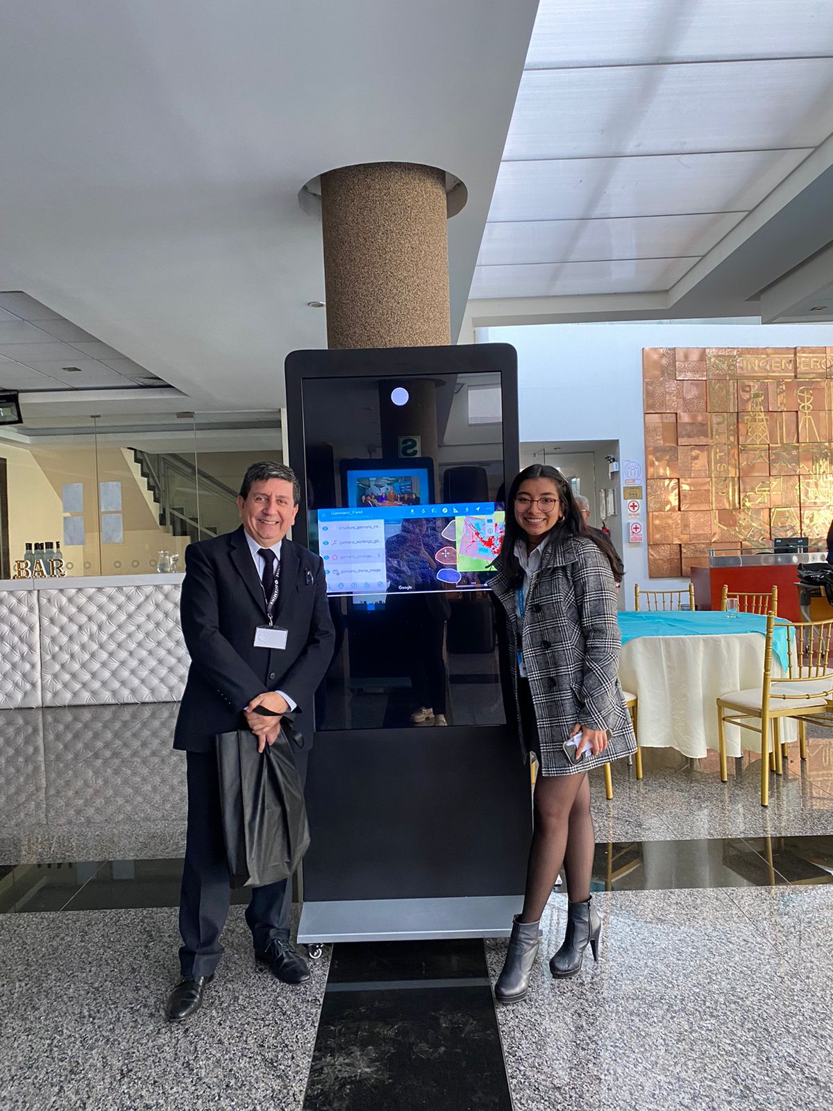 GitHub - PeicoPaco/datamine-totem: App to generate interactions via digital totem